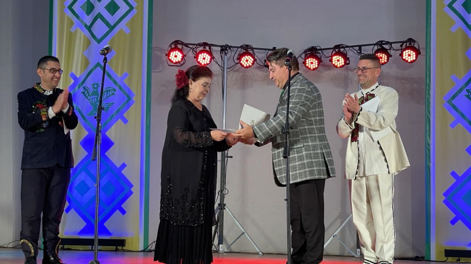 A packed hall in Tervel applauded Kalinka Valcheva at her anniversary ...